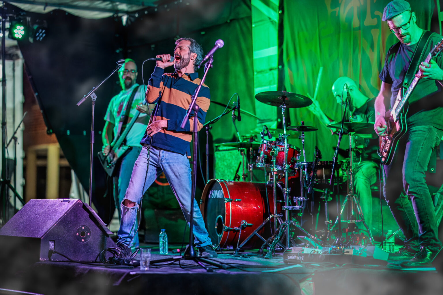 Was ist eigentlich ein „Parachute Festival“? Die KI weiß Antwort ...